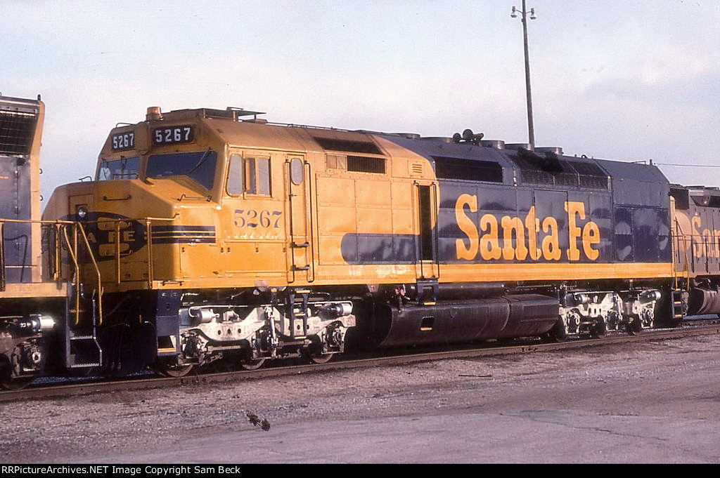 ATSF 5267--SDF40-2